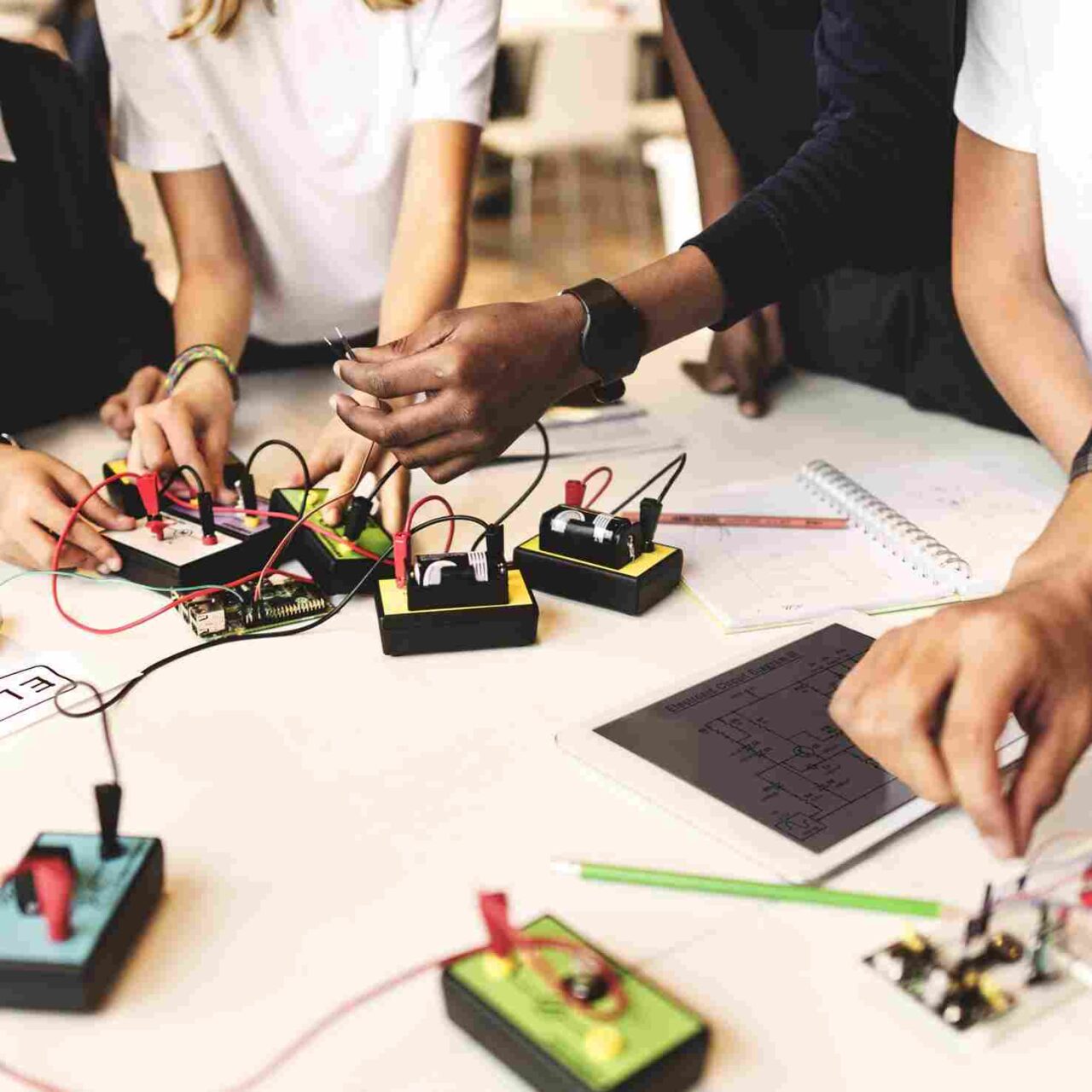 Effective Physics Tuition in Singapore | O-Level, IP, JC A-Level